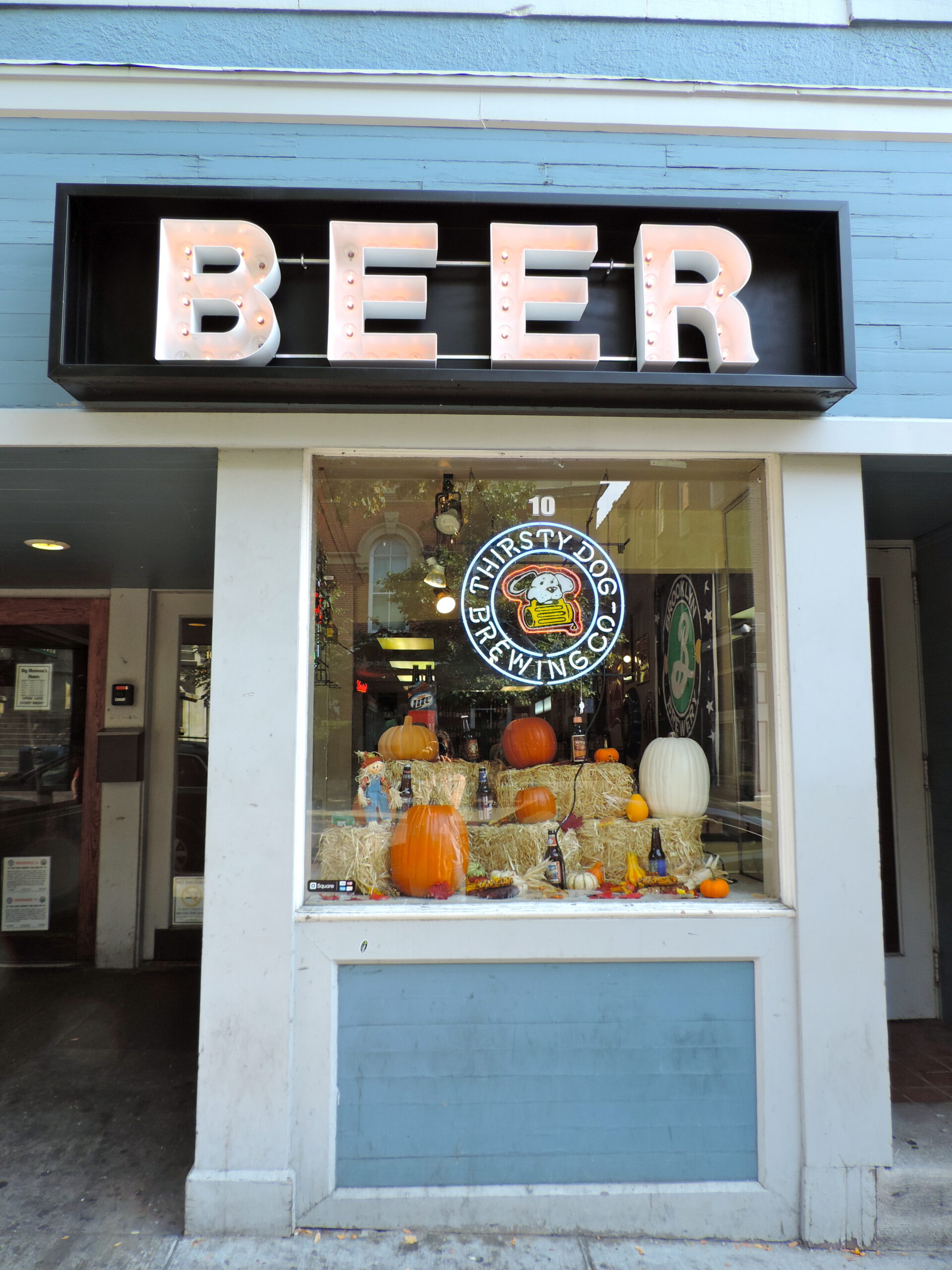 Athens, Ohio Travel Guide - amanda party + home