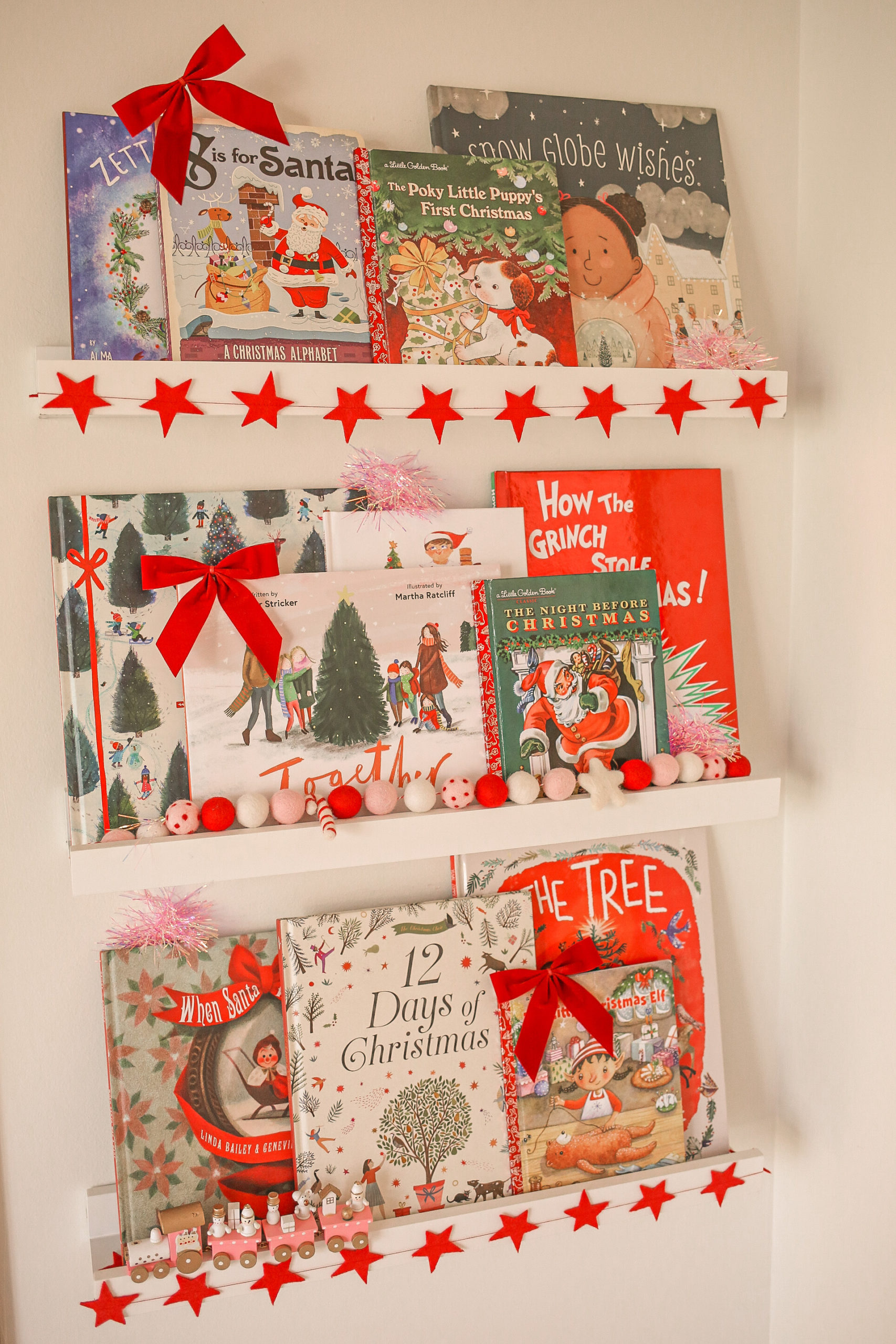 50+ of the Most Beautiful Christmas Books - amanda party + home
