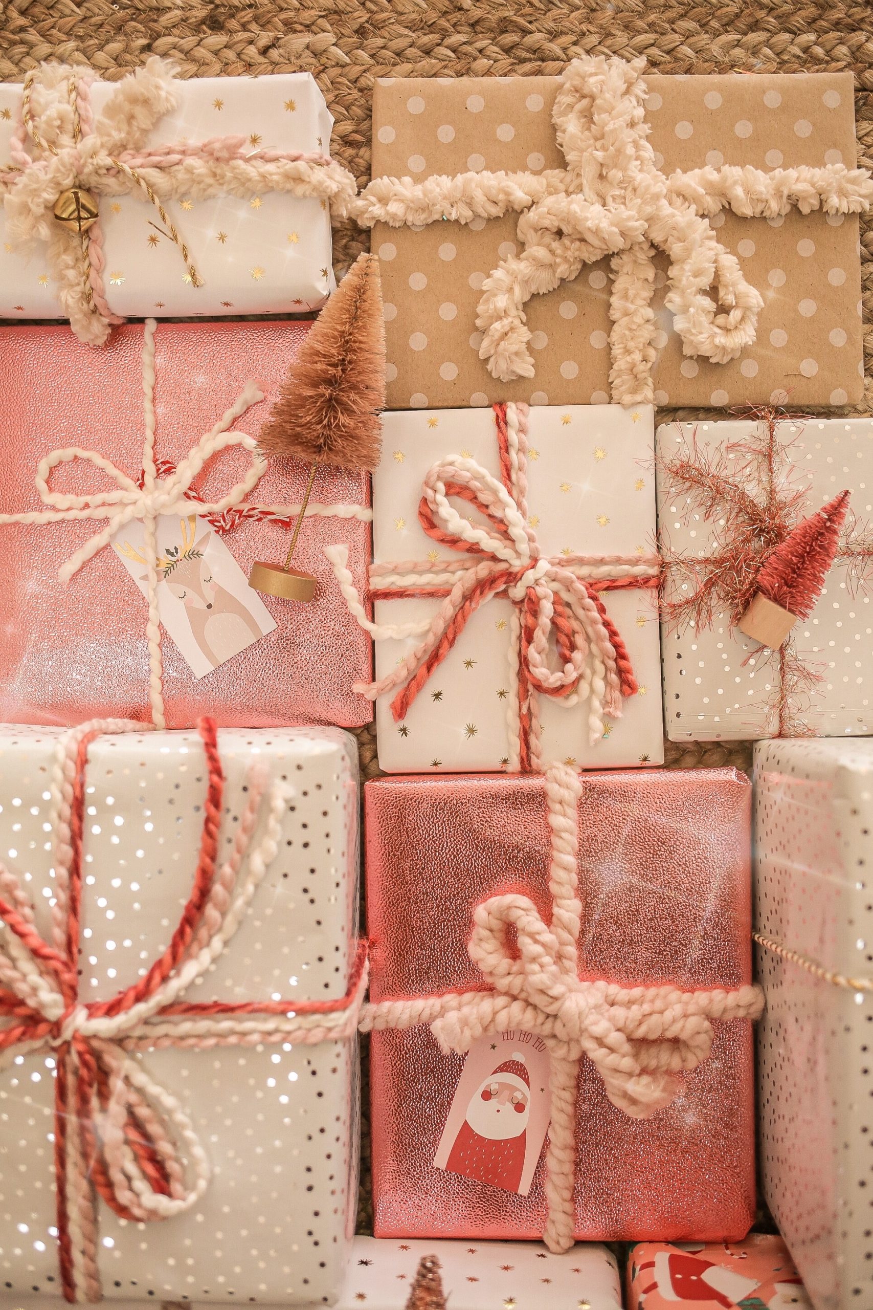 10 Tips for Cute + Fun Gift Wrapping - amanda party + home