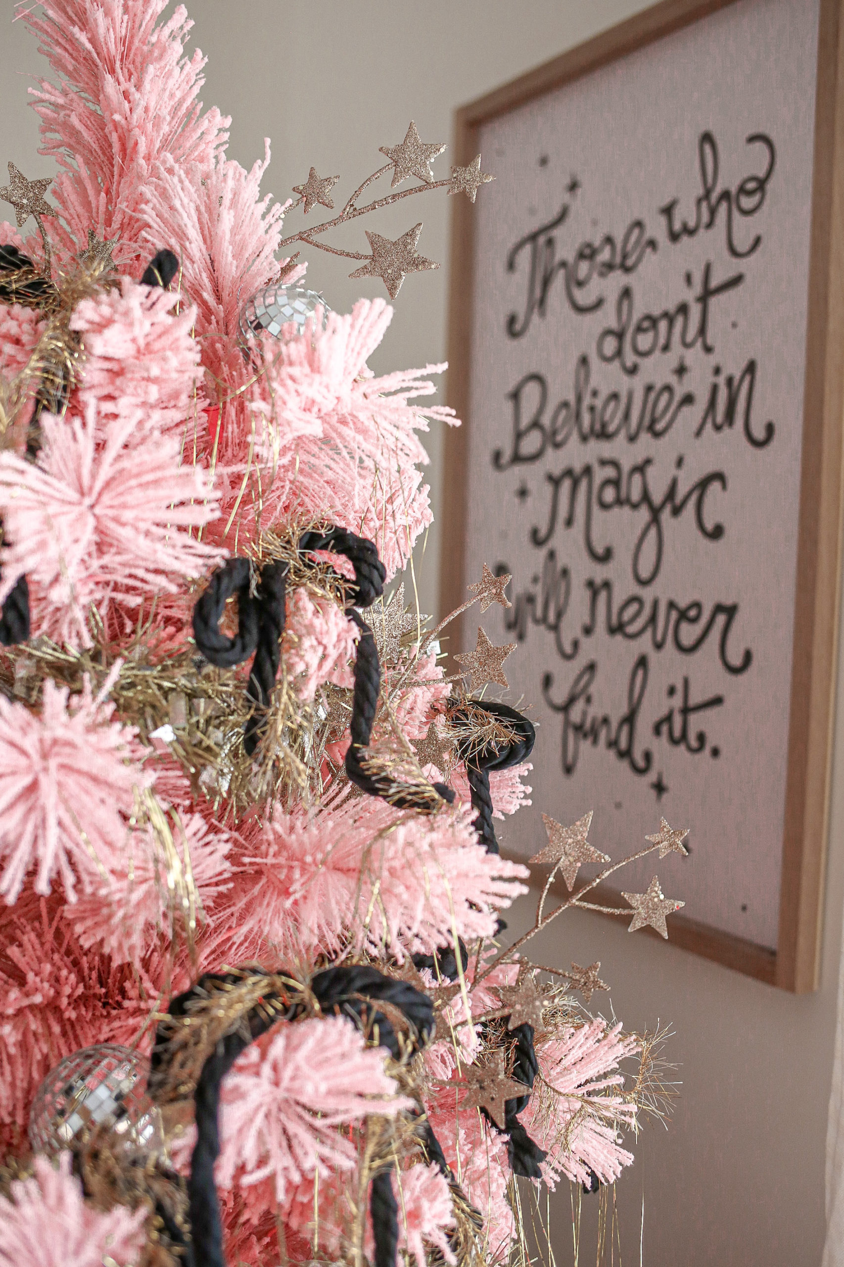 How to Decorate a Tree for New Year’s Eve - amanda party + home
