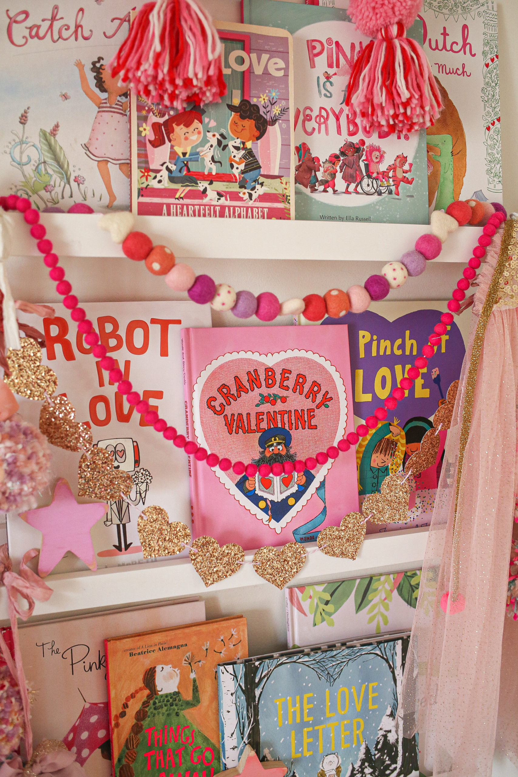 Valentine’s Day Bookshelf Reveal! - amanda party + home