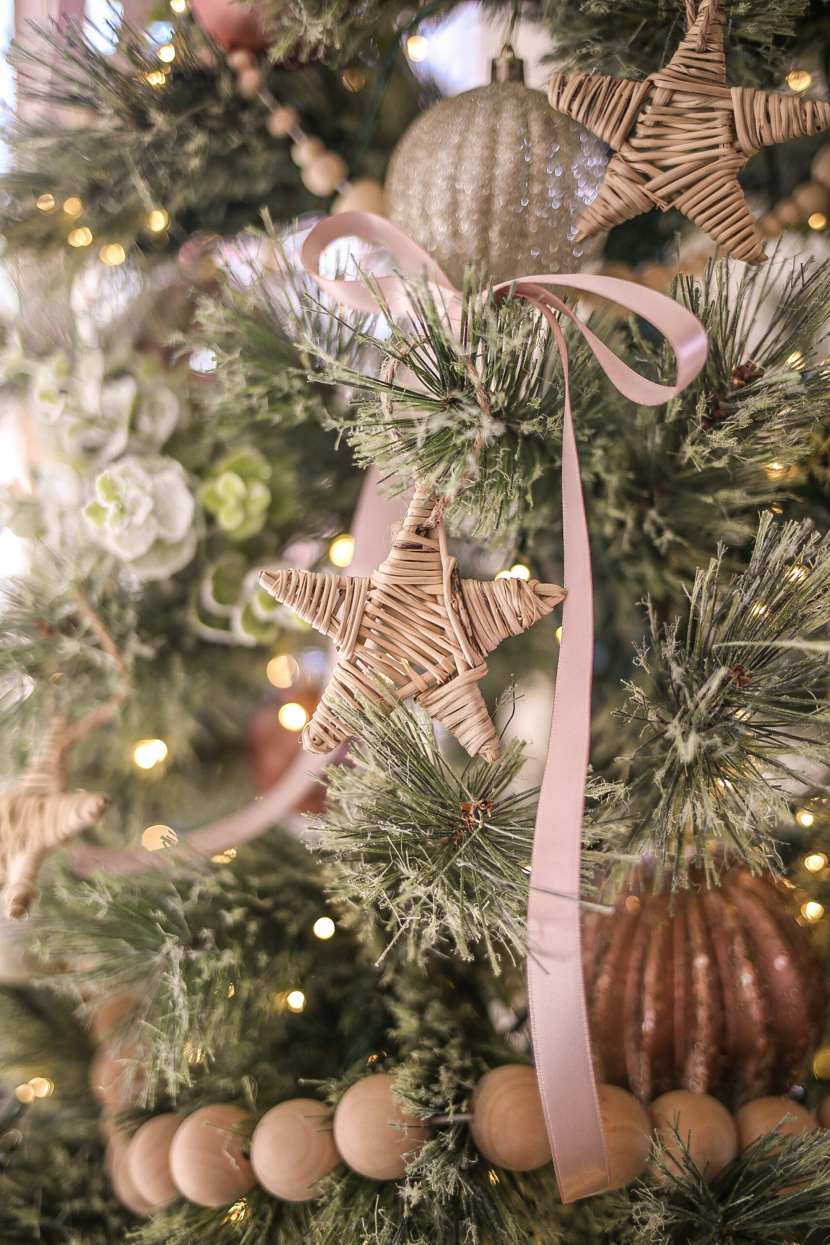 Put a Bow On It: Decorating with Bows - amanda party + home