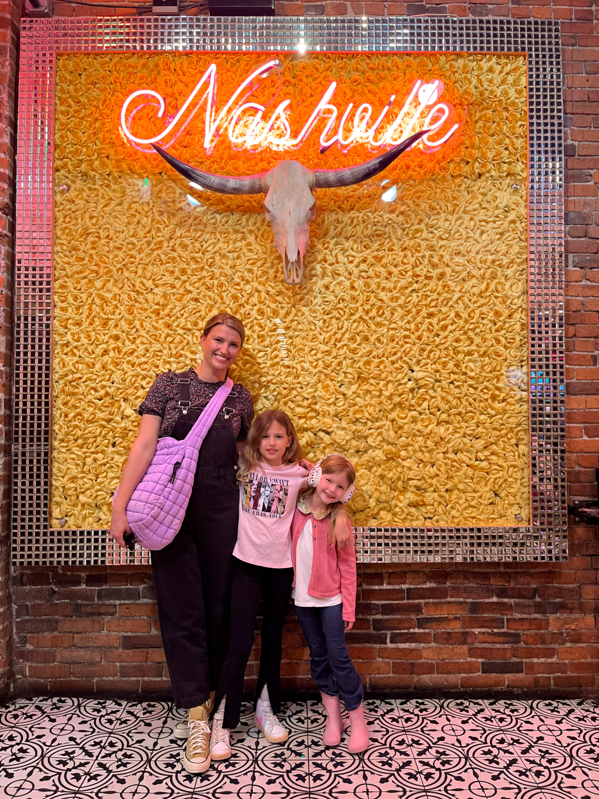 10 Things to Do in Nashville with Kids - amanda party + home