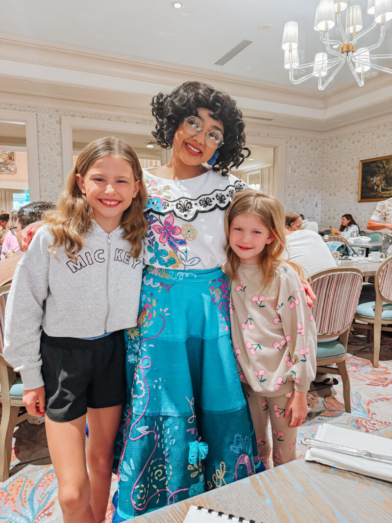 Our 1900 Park Fare Review - amanda party + home