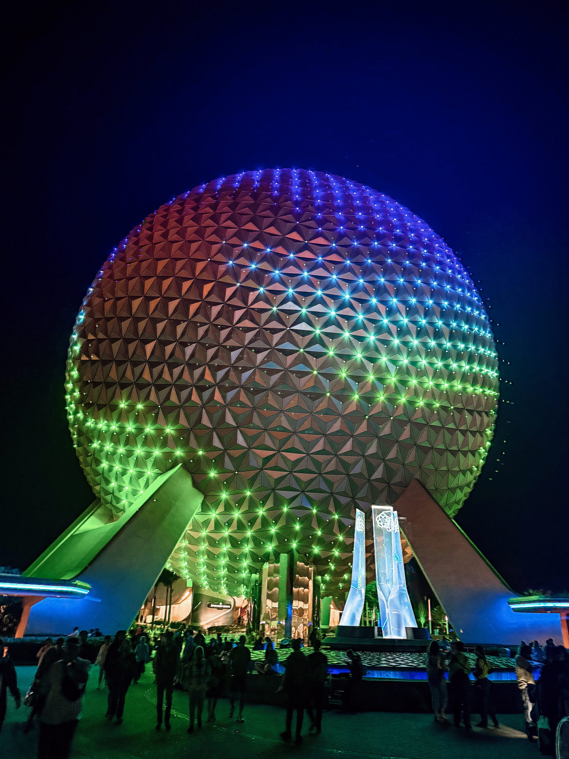 EPCOT with Kids - amanda party + home